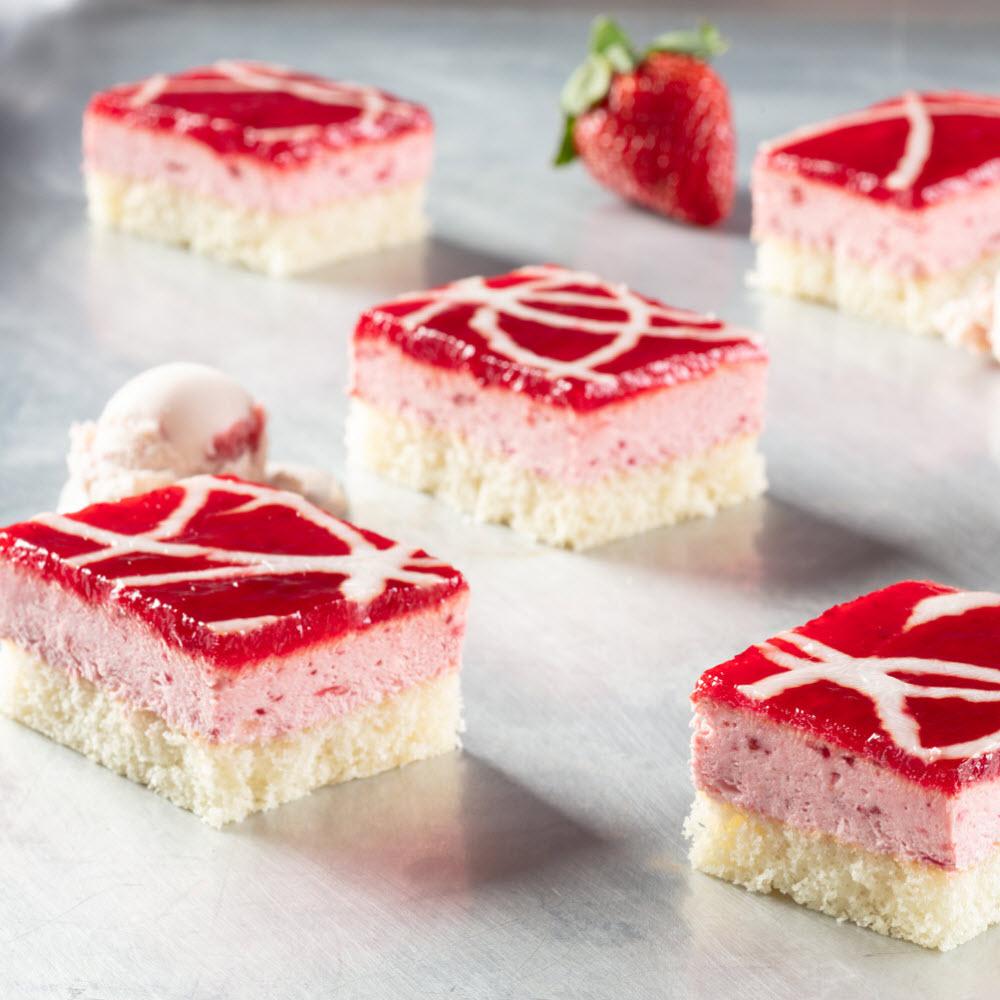 Cake slab strawberry - Colabor